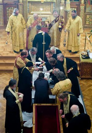 ΤΟ ΑΦΘΑΡΤΟ ΛΕΙΨΑΝΟ ΤΟΥ ΑΓΙΟΥ ΙΩΑΝΝΗ ΜΑΞΙΜΟΒΙΣΤ! - Βήμα Ορθοδοξίας