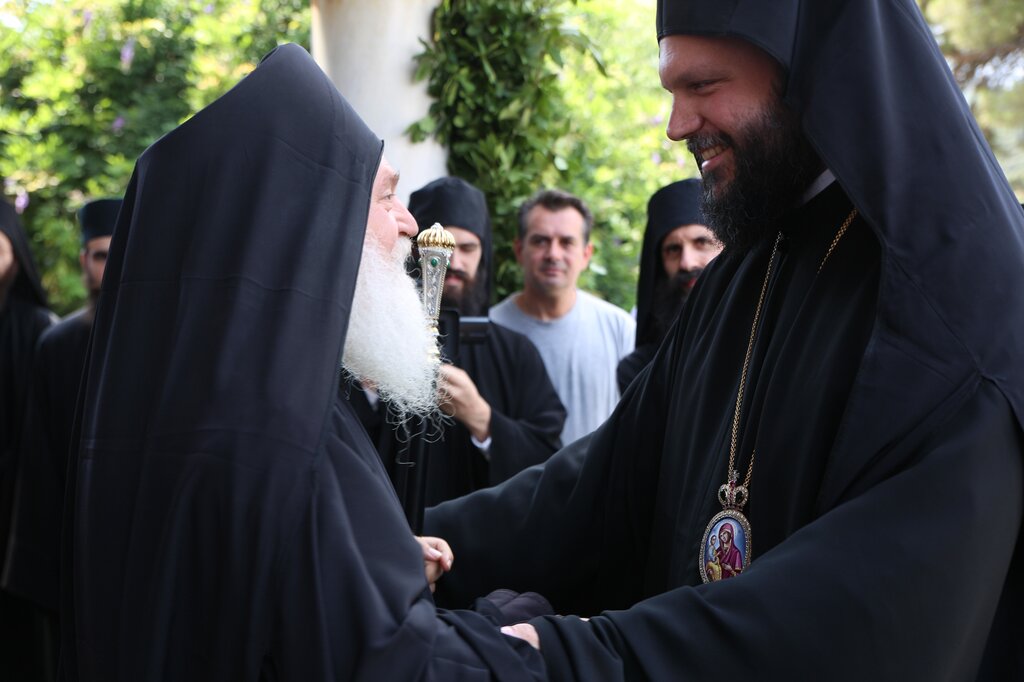 Φωτορεπορτάζ από την υποδοχή της εικόνας της Οδηγήτριας στο Βατοπαιδι ...