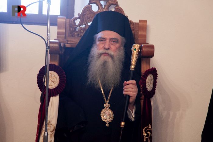 Χιλιάδες προσκυνητές στη Παναγία Χρυσαφίτισσα στη Μονεμβασιά (ΒΙΝΤΕΟ ...