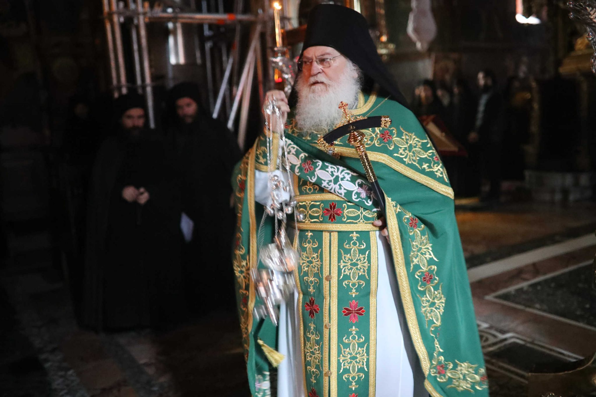 Οι Βατοπαιδινοί πατέρες στην ολονύκτια Αγρυπνία στην Θεοτόκο ...