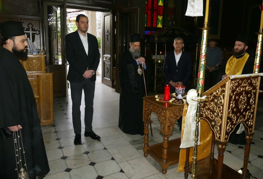 Στην Καρδίτσα το Άγιο Φως - ΒΗΜΑ ΟΡΘΟΔΟΞΙΑΣ News