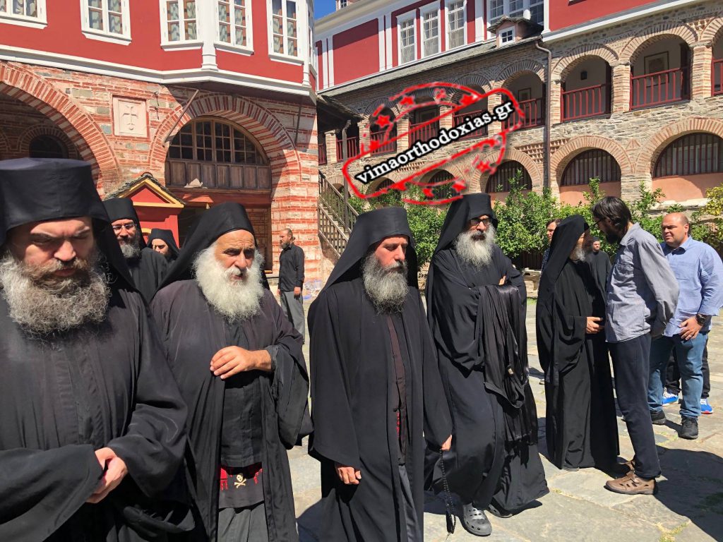 Λαμπρός εορτασμός των Πρωτοκορυφαίων Πέτρου και Παύλου στο Βατοπαίδι ...