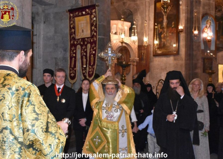 Το θαύμα! Πώς να φτιάξετε προζύμι από τον βασιλικό της Υψώσεως του ...