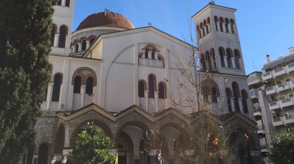 ΛΑΡΙΣΑ: Δύο Θείες Λειτουργίες κάθε Κυριακή στον Άγιο Νικόλαο - Βήμα ...