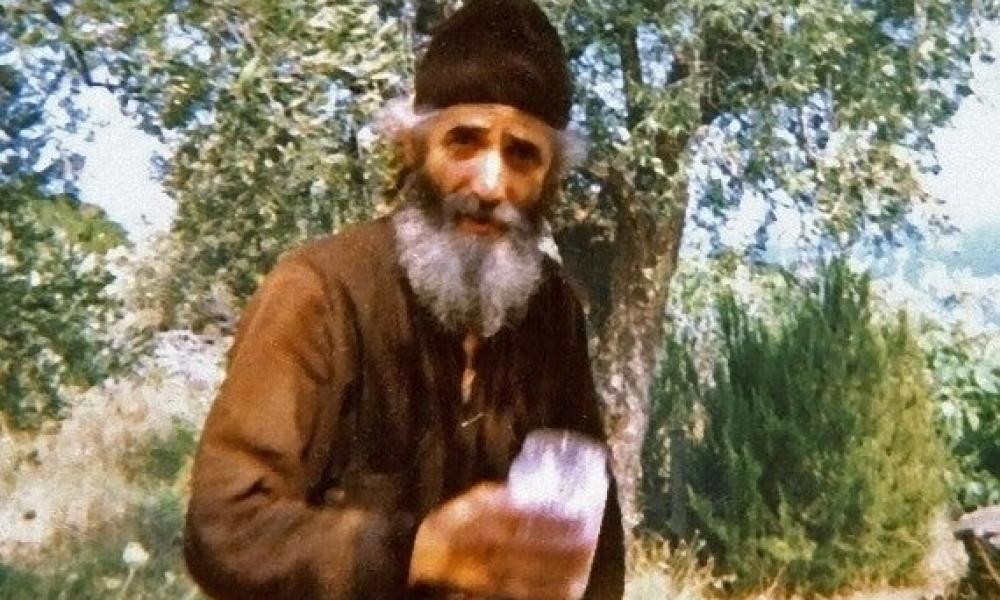 Άγιος Γέροντας Παΐσιος: Το θαύμα με το μικρό παιδί στην Ι.Μονή Σουρωτής ...