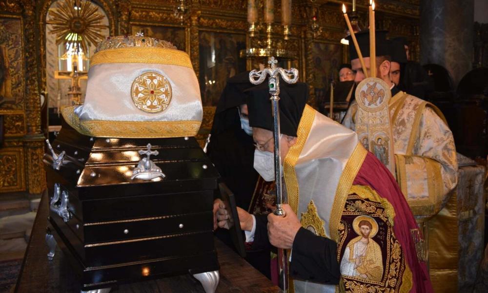 Η Εξόδιος Ακολουθία του αειμνήστου Μητροπολίτου Γέροντος Νικαίας κυρού ...