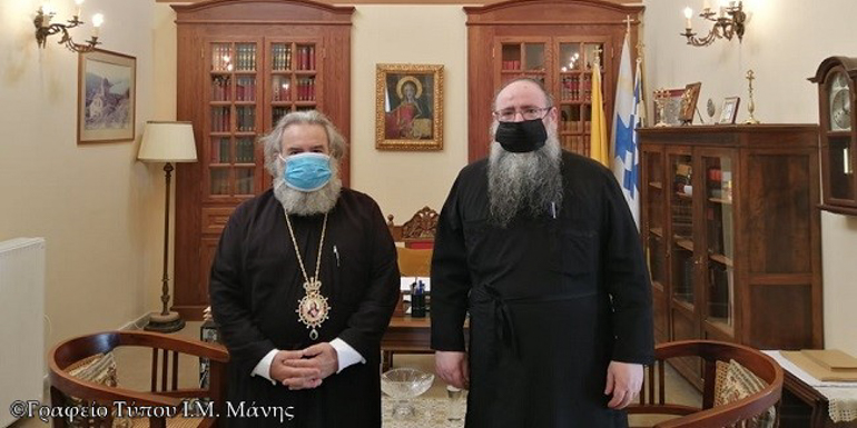 Ο Έξαρχος του Παναγίου Τάφου στον Μητροπολίτη Μάνης Χρυσόστομο - ΒΗΜΑ ...