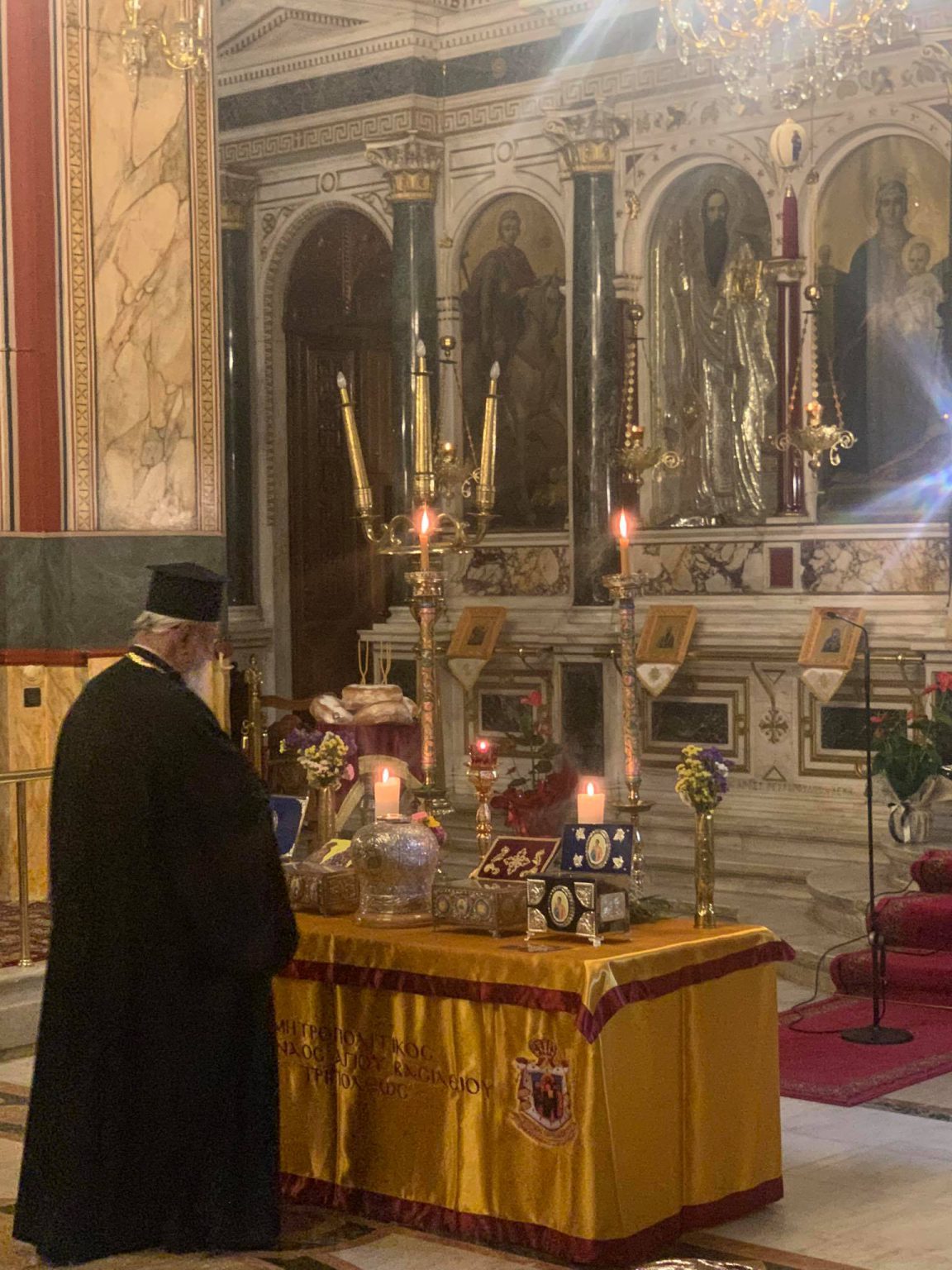 ΤΡΙΠΟΛΗ: Αγρυπνία για τον Άγιο Λουκά τον Ιατρό και για όσους δίνουν ...