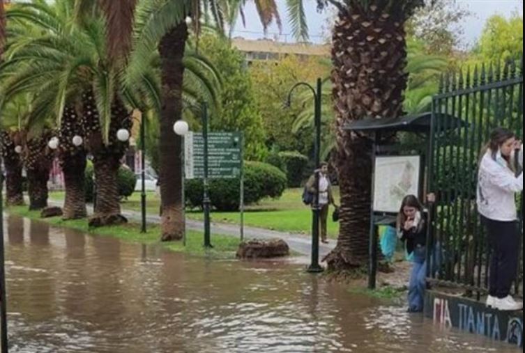 Κακοκαιρία «Μπάλλος»: Εικόνες θλίψης από πανεπιστήμια – Πλημμύρισαν ...