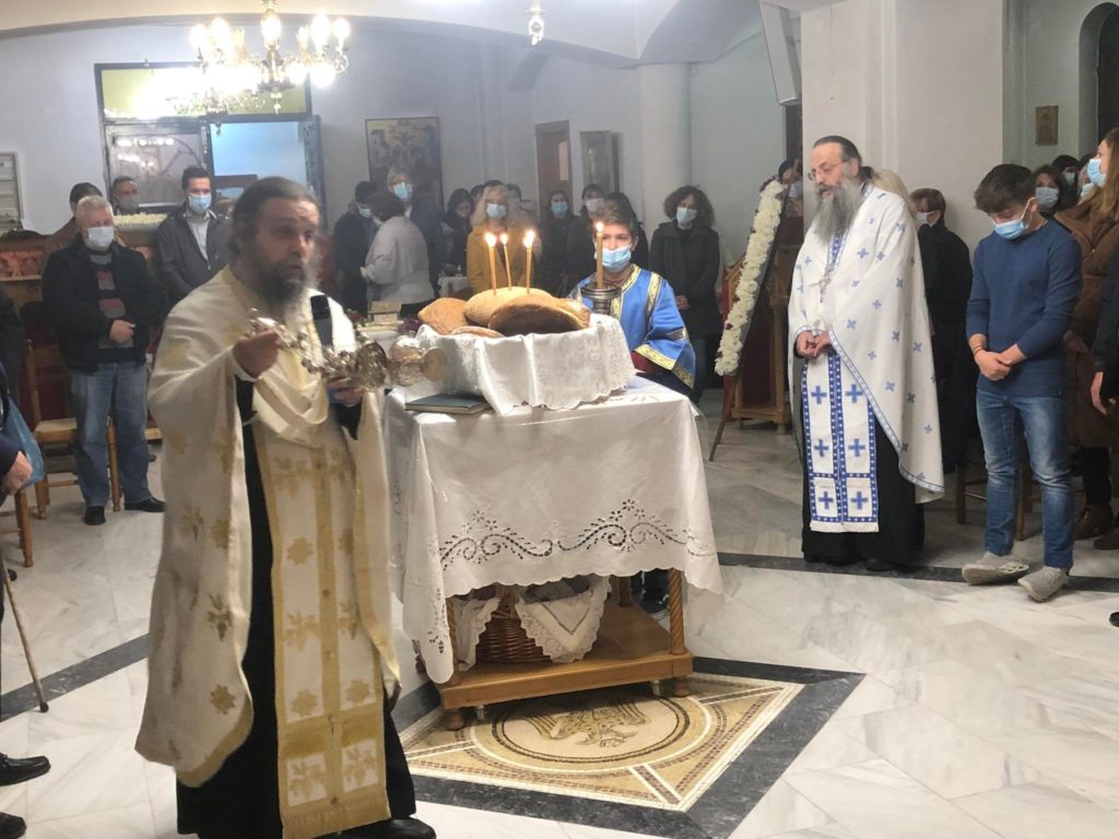 Πανηγυρικός Εσπερινός των Αγίων Αναργύρων στην Αγία Παρασκευή (ΦΩΤΟ ...