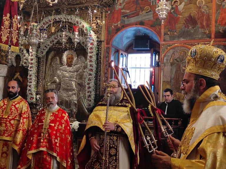 ΣΥΜΗ: Πλήθος κόσμου στη λιτάνευση της Ιεράς Εικόνας του Πανορμίτη ...
