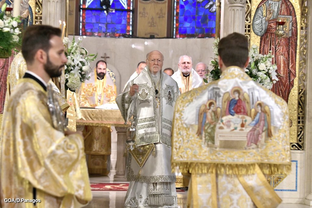 Πατριαρχική Θεία Λειτουργία στη Νέα Υόρκη - Βήμα Ορθοδοξίας