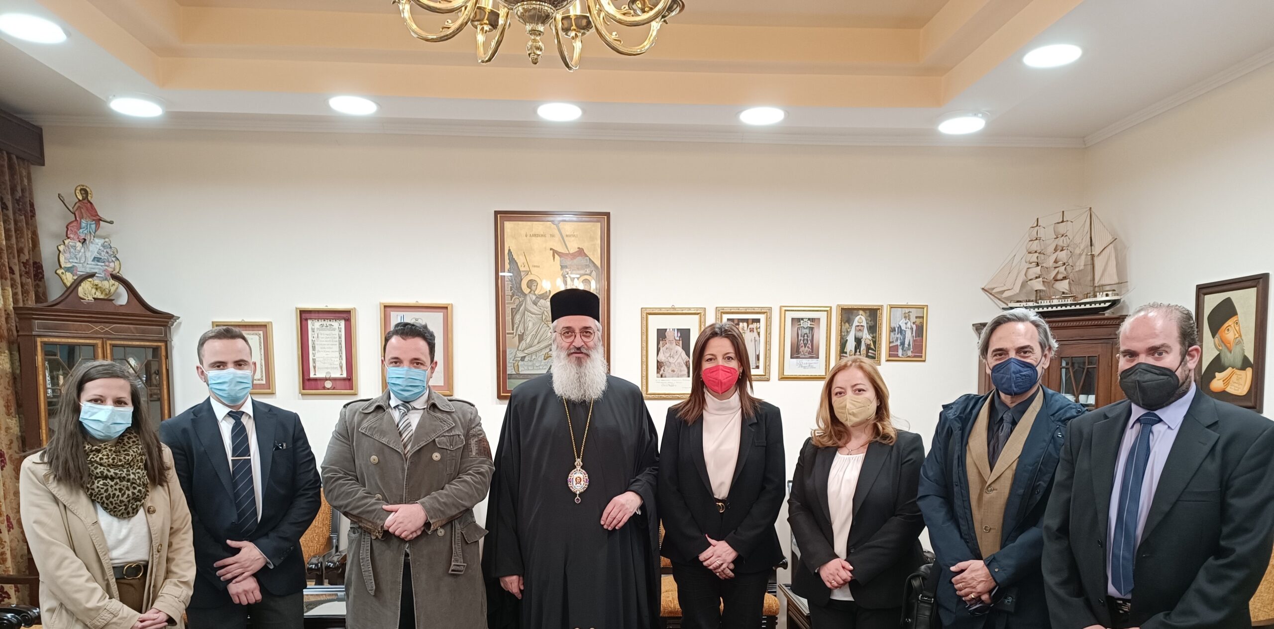 Ο Μητροπολίτης Άνθιμος με το Δ.Σ. του Δικηγορικού Συλλόγου ...