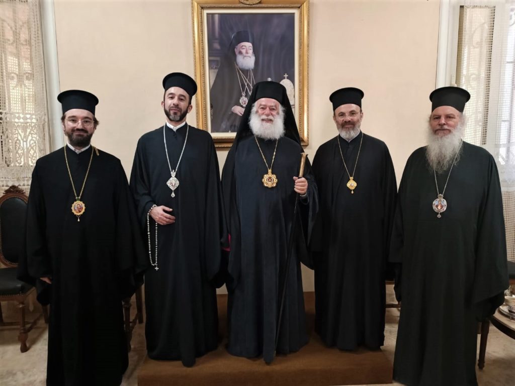 Ενθρόνιση του Μητροπολίτη Ναυκράτιδος Παντελεήμονος (φωτο) - Βήμα ...