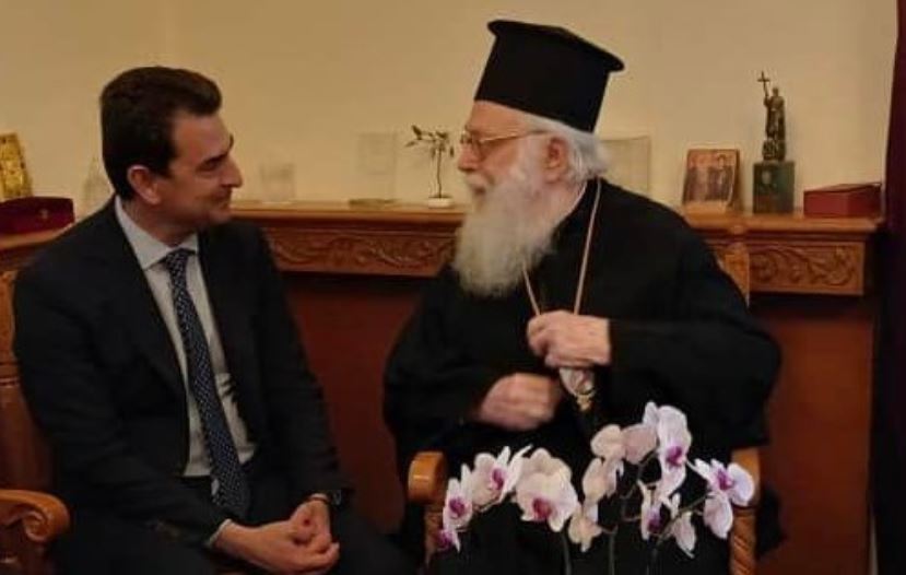 Ο Κώστας Σκρέκας συναντήθηκε με τον Αρχιεπίσκοπο Αλβανίας Αναστάσιο ...