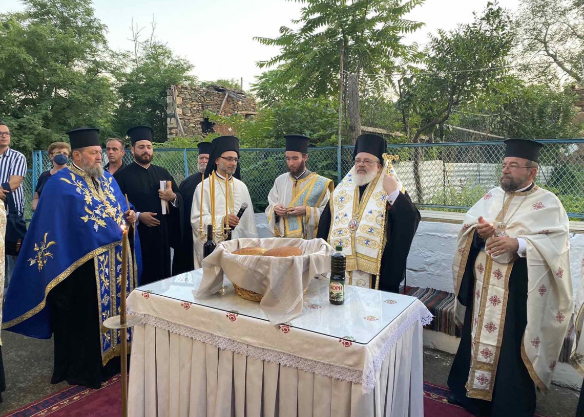 π. Φιλόθεος Φάρος: Οι κληρικοί είμαστε τενεκέδες ξεγάνωτοι - Σκοτώσαμε ...