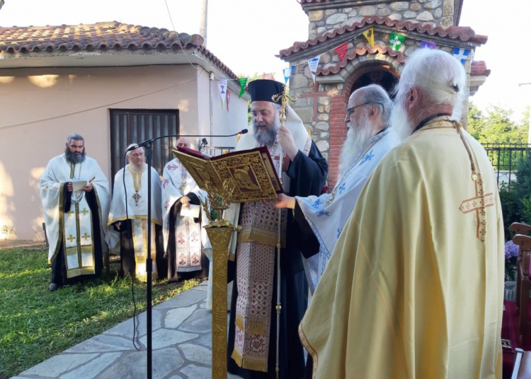 Μεγάλη Τετάρτη: Το Αγιο Ευχέλαιο για θεραπεία πάσης ασθένειας - ΒΗΜΑ ...