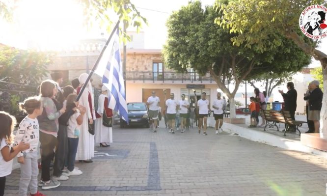 Ρίγη συγκίνησης στις λαμπαδηδρομίες για τα 200 χρόνια σφαγών της Χίου ...