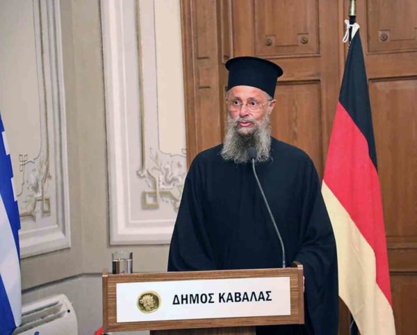 Ο Αρχιμανδρίτης Απόστολος Καβαλιώτης αναλαμβάνει νέος Διευθυντής της ...