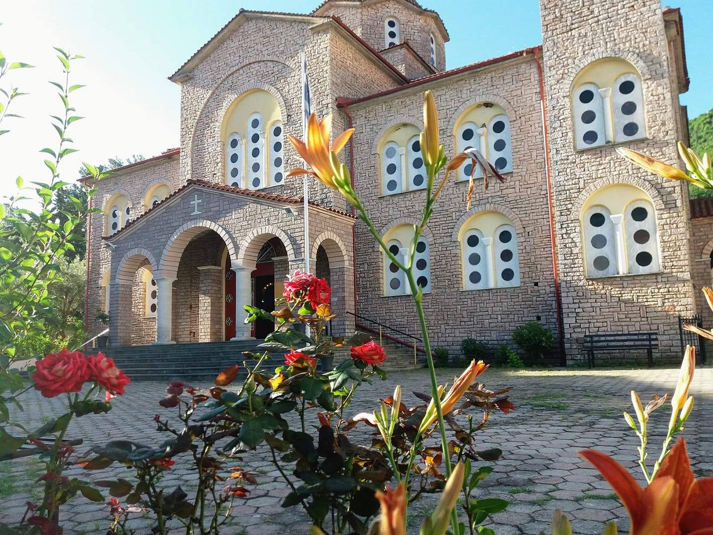 Παρακολουθήστε σε Επανάληψη την Τελετή του Ιερού Ευχελαίου από τον Ιερό ...