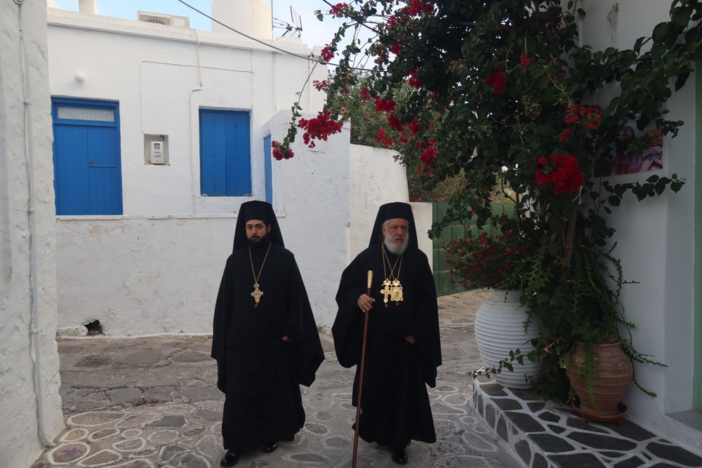 Η Κίμωλος τίμησε την Προστάτιδά της Παναγία Οδηγήτρια - Βήμα Ορθοδοξίας
