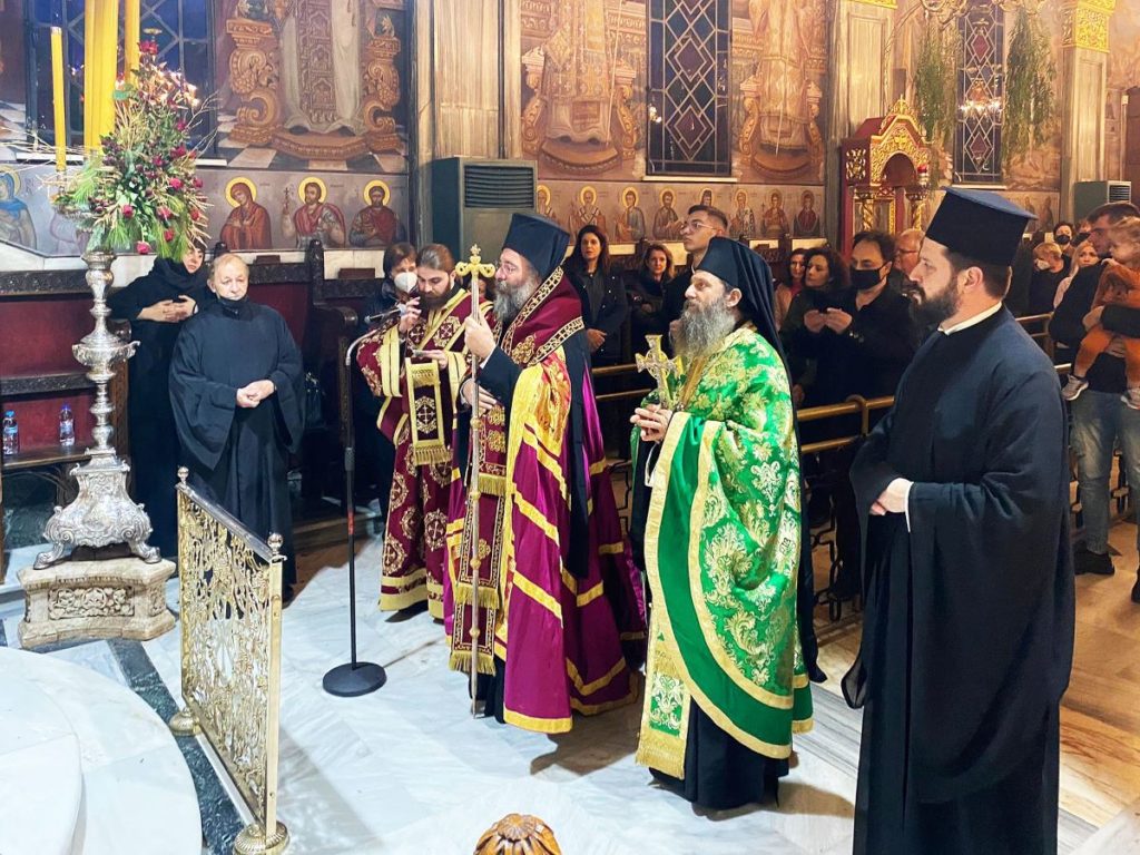 Ζάκυνθος: Η προσευχή του Μητροπολίτη Ρεθύμνης στον Άγιο Διονύσιο - Βήμα ...