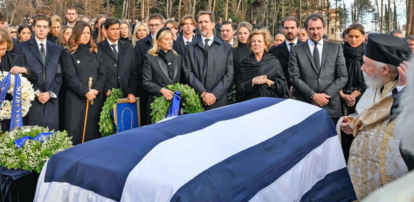 «Η κηδεία ενός βασιλιά χωρίς στέμμα»: Κράξιμο από τα διεθνή ΜΜΕ για την ...