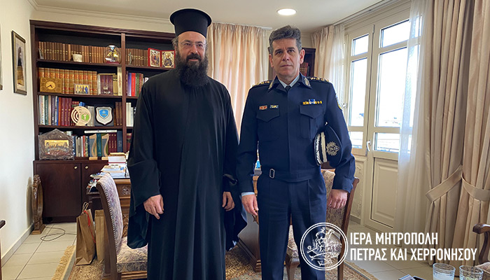 Εθιμοτυπική επίσκεψη του νέου Αστυνομικού Διευθυντή στον Πέτρας ...