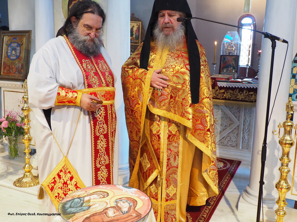 Ο Θεοφιλέστατος Επίσκοπος Τολιάρας Πρόδρομος στην Ι.M. Αγίων Νηπίων ...