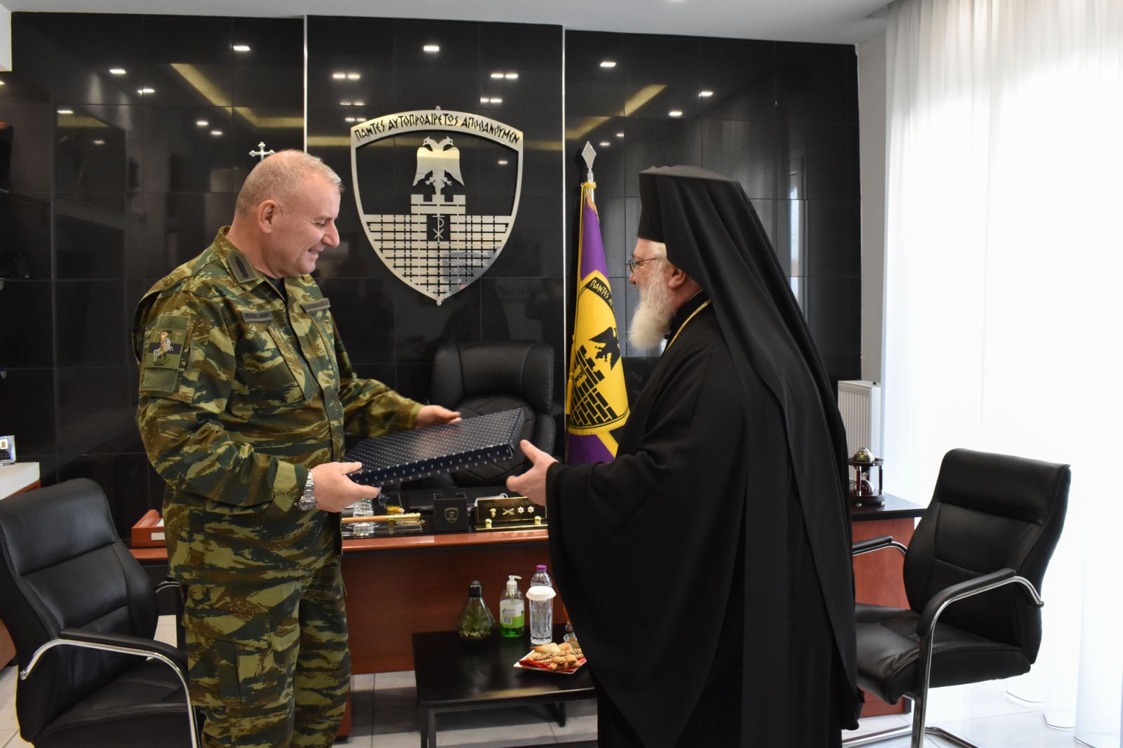 Ο Διδυμοτείχου Δαμασκηνός στο νέο Διοικητή της XVI Μεραρχίας - ΒΗΜΑ ...