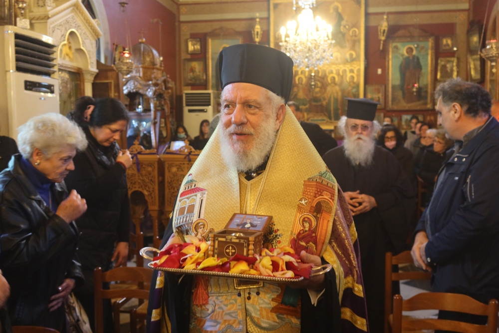 Υποδοχή ιερού λειψάνου του Αγίου Κοσμά του Αιτωλού στην Ερμούπολη ...