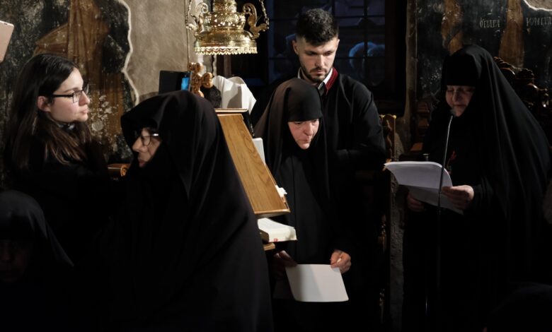Ενθρόνιση νέας Ηγουμένης στην Ιερά Μονή Παναγίας Κεράς Καρδιωτίσσης ...