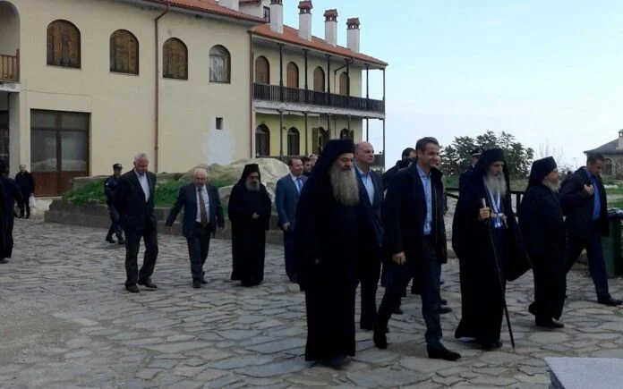 «Προσκύνημα» Μητσοτάκη στο Άγιον Όρος στις 4 Ιουνίου ψάχνοντας τις ...