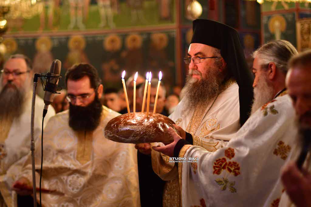 Ναύπλιο: Η Περιφορά της εικόνας των Αγίων Κωνσταντίνου και Ελένης ...