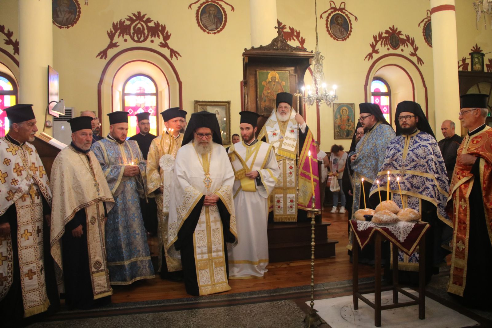 Στη Βουλγαρία η εικόνα της Παναγίας “Ρόδον το Αμάραντον” (ΦΩΤΟ) - ΒΗΜΑ ...