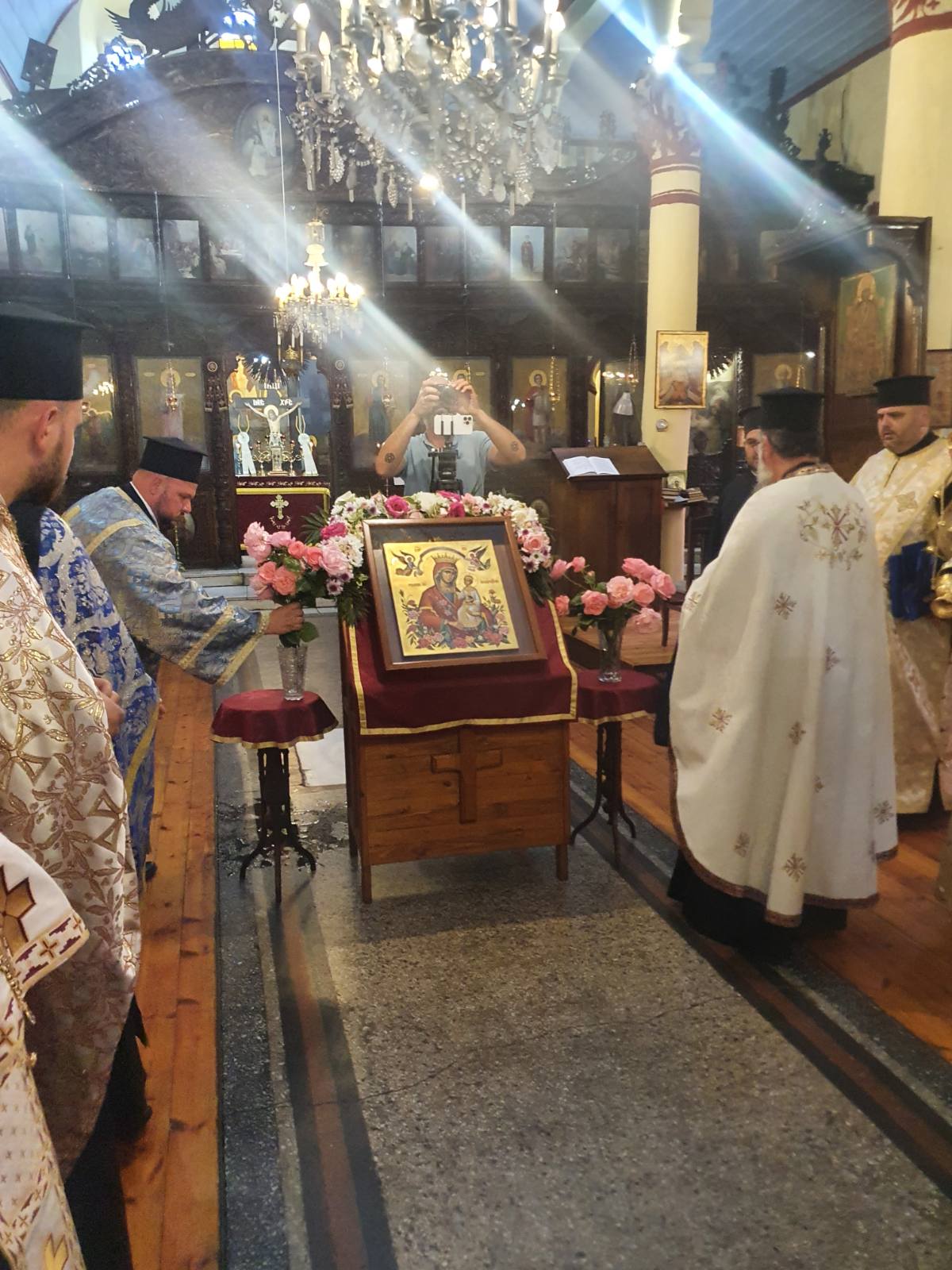 Στη Βουλγαρία η εικόνα της Παναγίας “Ρόδον το Αμάραντον” (ΦΩΤΟ) - ΒΗΜΑ ...