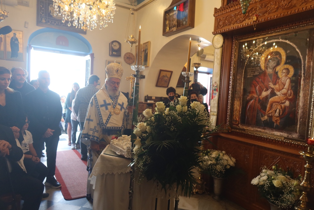 Στον Ιερό Ναό Παναχράντου Χώρας στη Μύκονο ο Σύρου Δωρόθεος για την ...