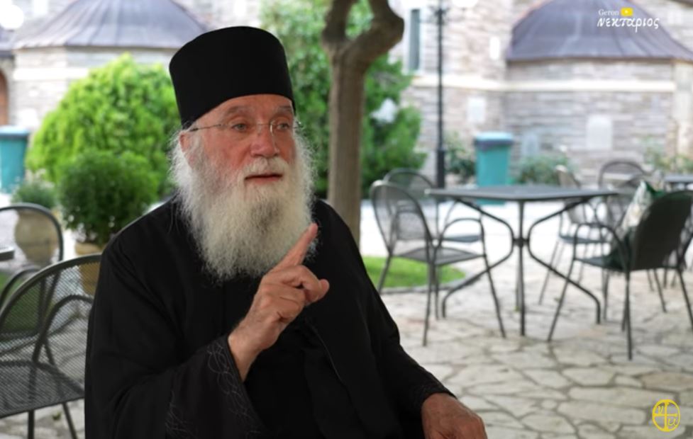 Αρχιμ. Νεκτάριος Μουλατσιώτης: Έρχεται σκοτάδι - Γίνετε εσείς το φως ...