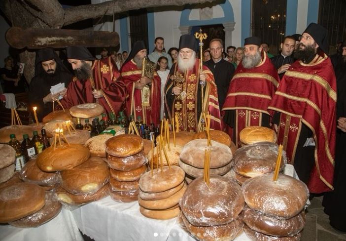Η Κοίμηση της Θεοτόκου στο Μετόχι της Μονής Βατοπαιδίου στο Πόρτο Λάγος ...
