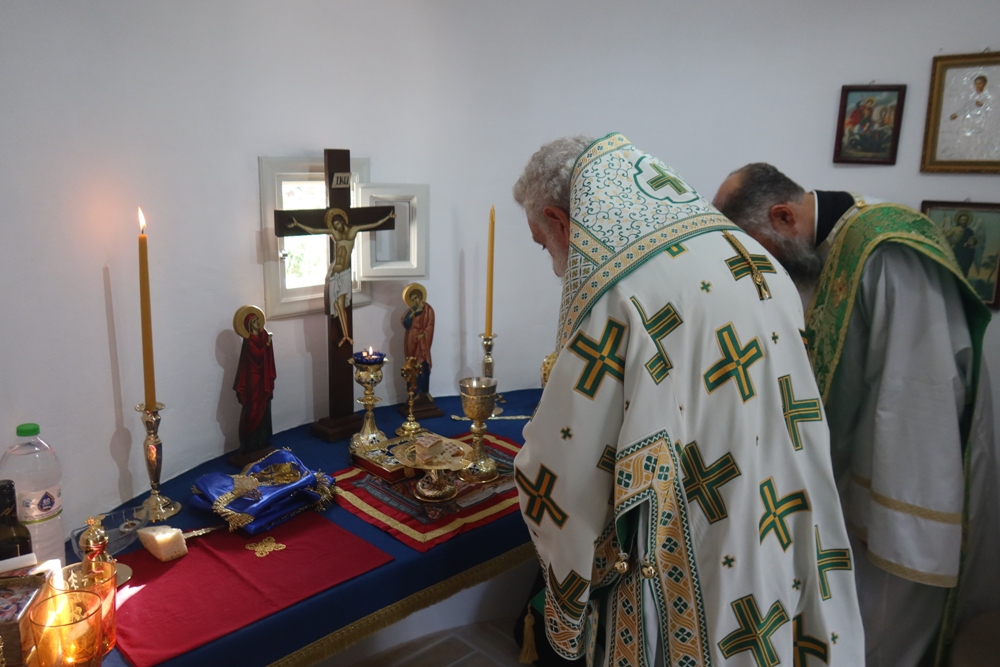 Σύρου Δωρόθεος Β' σε Μυκόνιους: «Να τηρείτε τις παραδόσεις του τόσο ...