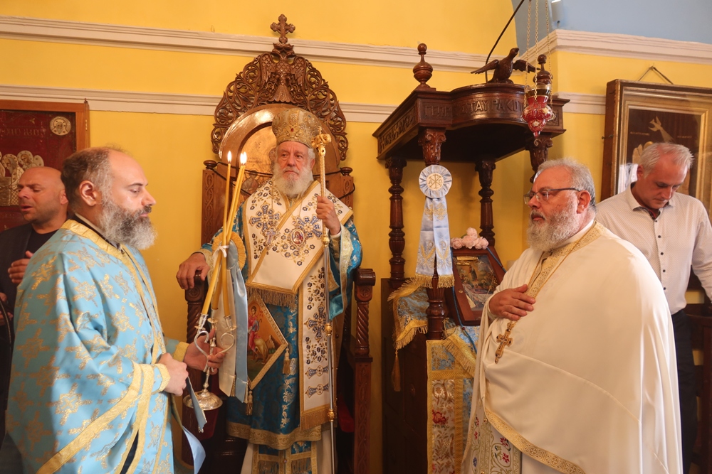 ΜΥΚΟΝΟΣ: Ο Σύρου Δωρόθεος στην Ιερά Μονή Παλαιοκάστρου της Άνω Μεράς ...