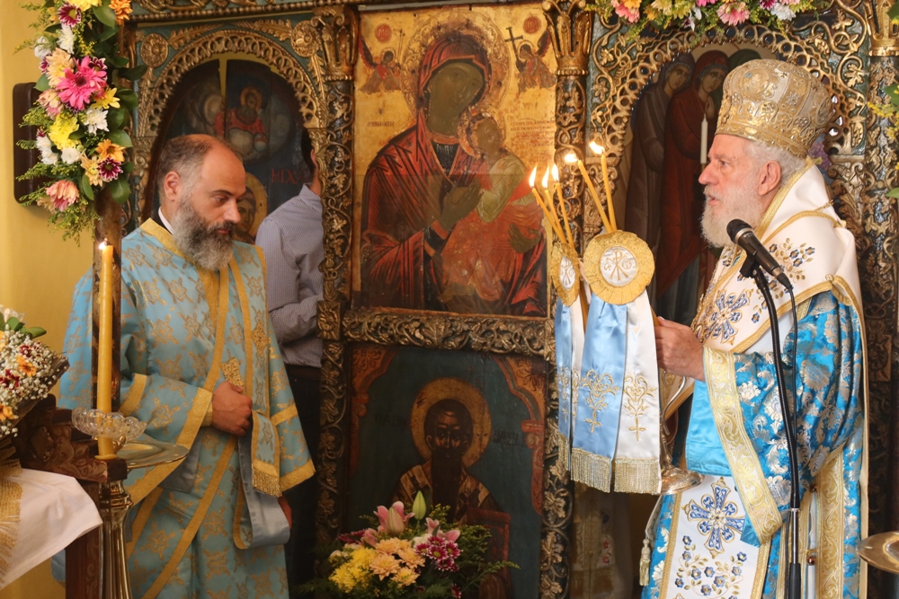 ΜΥΚΟΝΟΣ: Ο Σύρου Δωρόθεος στην Ιερά Μονή Παλαιοκάστρου της Άνω Μεράς ...