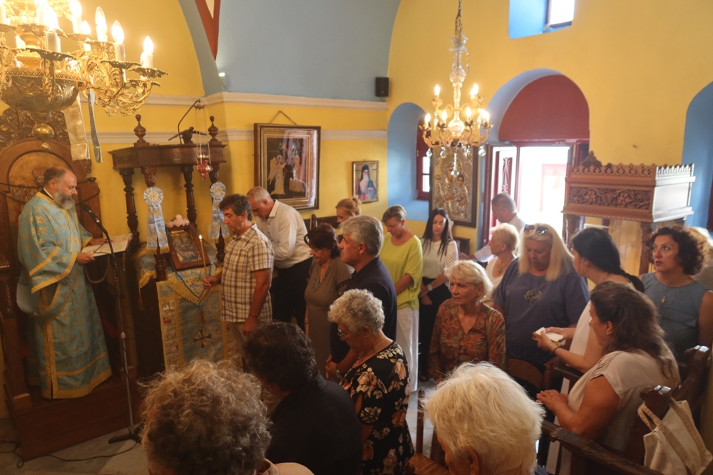 ΜΥΚΟΝΟΣ: Ο Σύρου Δωρόθεος στην Ιερά Μονή Παλαιοκάστρου της Άνω Μεράς ...