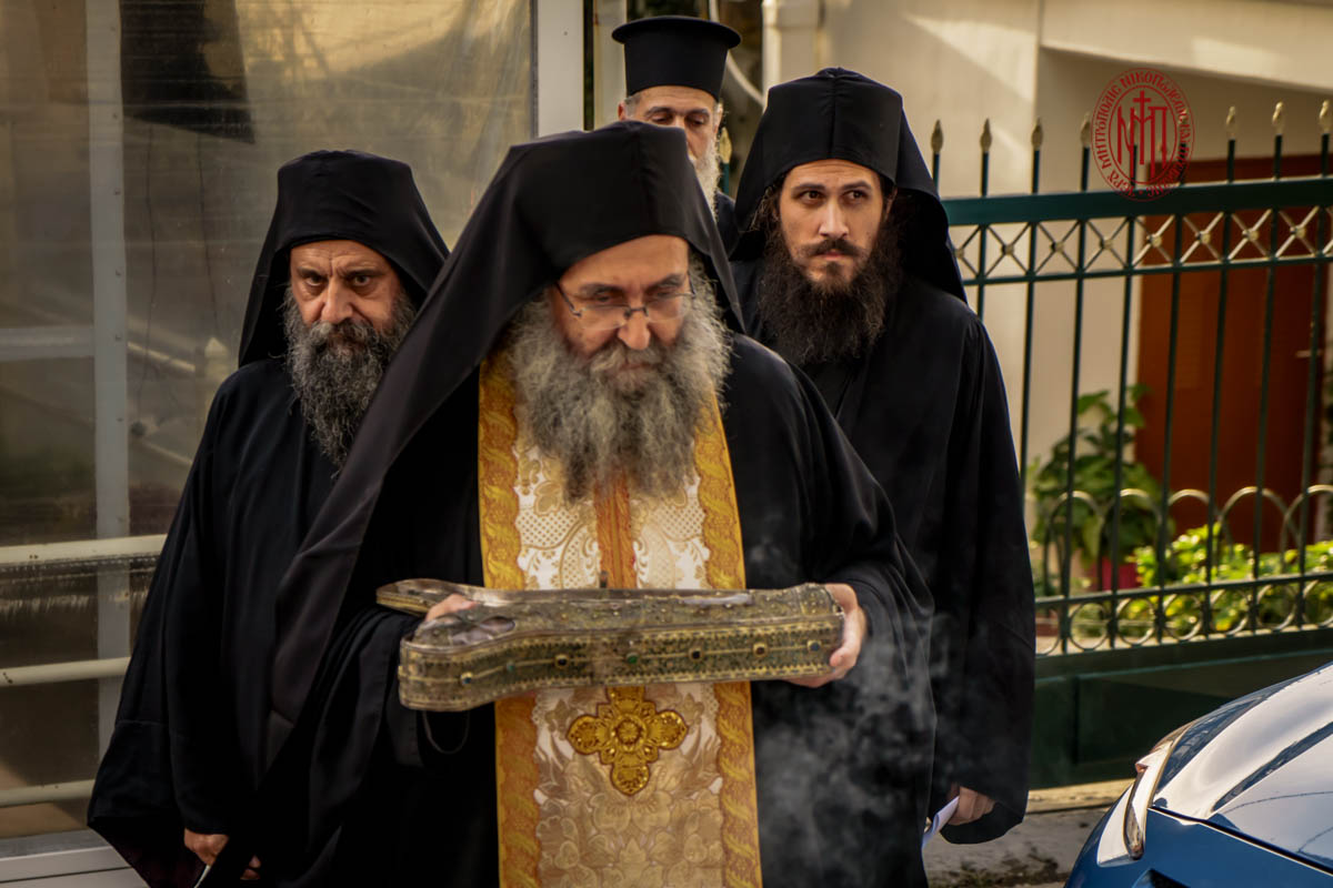 Από τη Μονή Ιβήρων στην Άρτα το Ιερό Λείψανο της Αγίας Μεγαλομάρτυρος ...