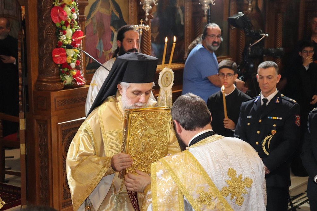 Ο Αρχιεπίσκοπος και πλήθος Μητροπολιτών στη χειροτονία του Επισκόπου ...