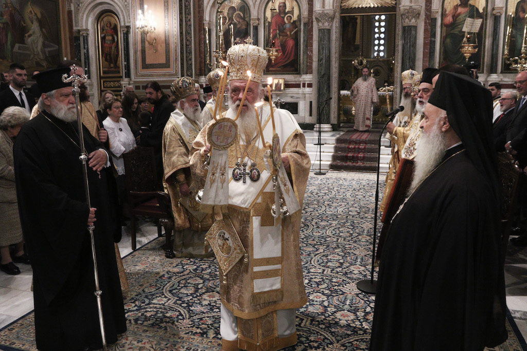 ΜΗΤΡΟΠΟΛΗ ΑΘΗΝΩΝ: Η χειροτονία του Επισκόπου Θεσπιών από τον ...