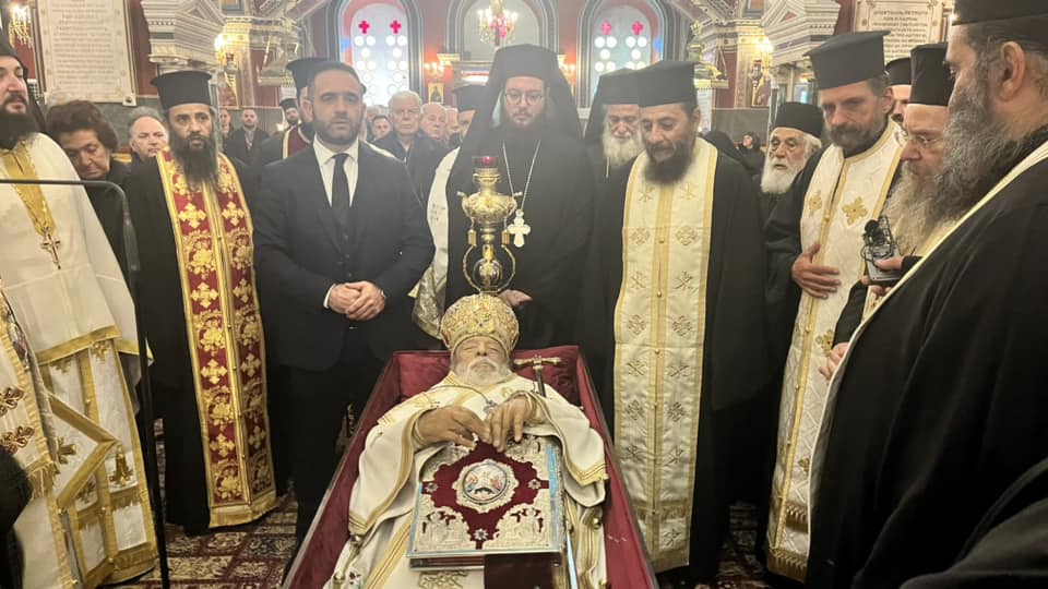 ΕΚΔΗΜΙΑ ΜΗΤΡΟΠΟΛΙΤΗ ΜΑΝΤΙΝΕΙΑΣ: Σε λαϊκό προσκύνημα από σήμερα- Αύριο η ...