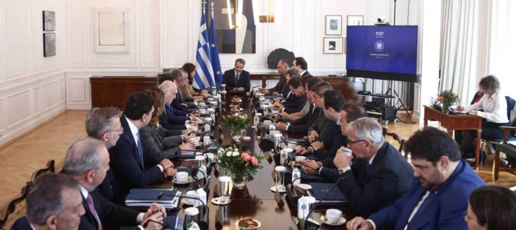 ΝΟΜΟΣΧΕΔΙΟ-Γάμος ομοφύλων : Τα μηνύματα στο Υπουργικό, η στάση του ...