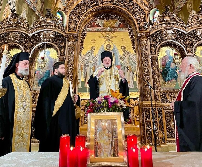 Πενθούν Ελπιδοφόρος και Βαρθολομαίος για την εκδημία του Επισκόπου ...