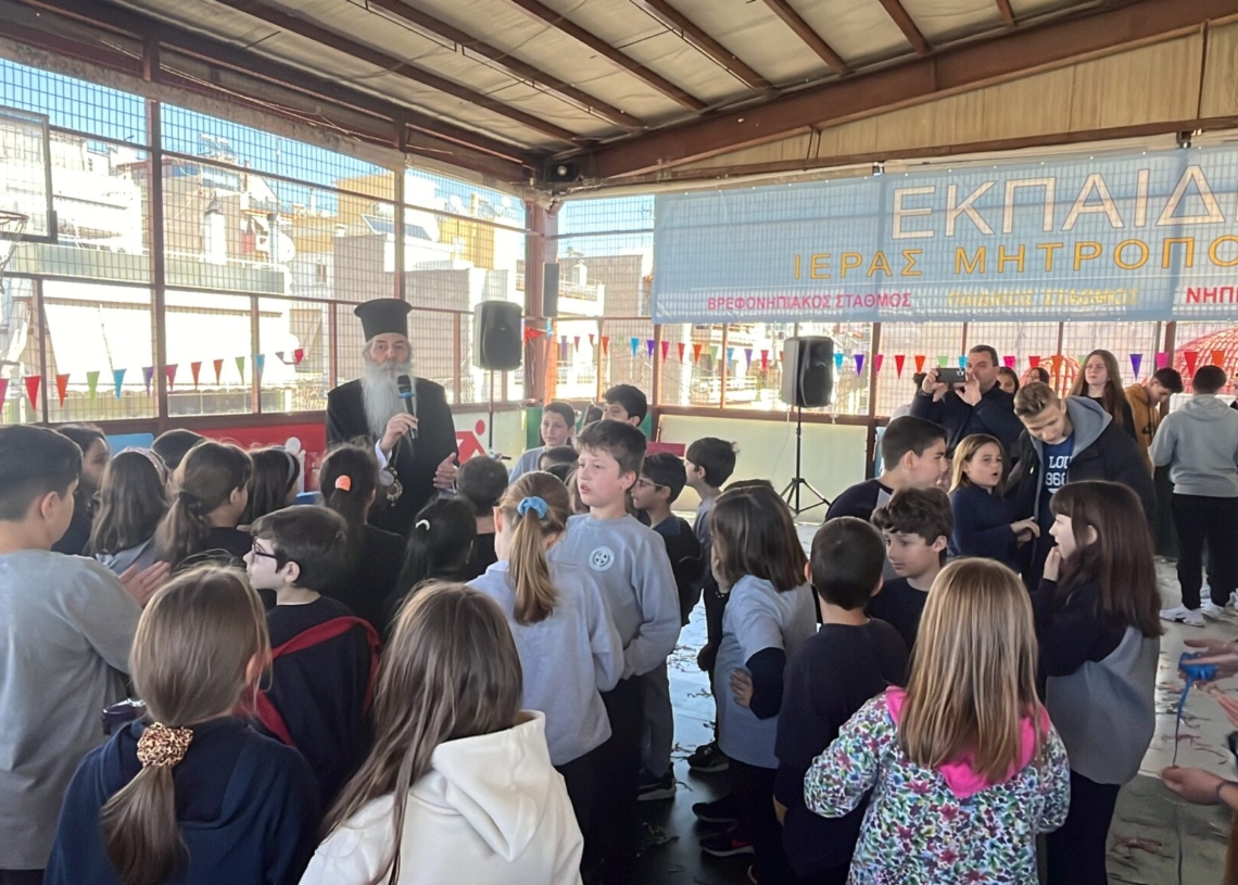 Καταπέλτης η Ι.Μ. Πειραιώς: «Προτείνονται προς αγιοκατάταξη "συμπαθείς ...